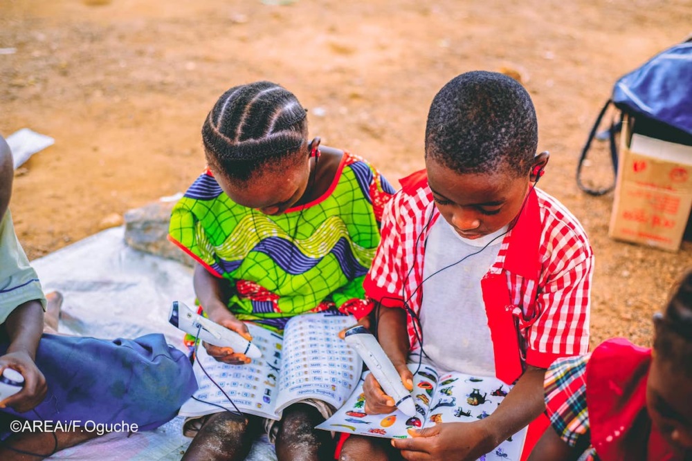 ‘Talking pen’ programme to help 10,000 more displaced children learn ...